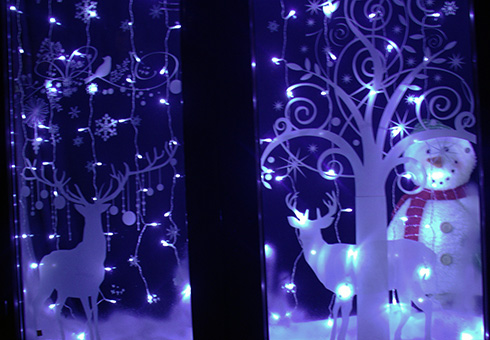 Sulgrave Village Advent Calendar Windows 2023. No 1 on Friday 1st ...